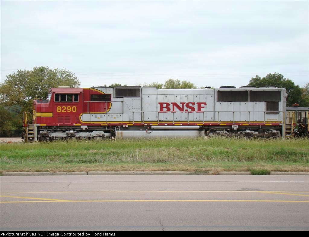 BNSF 8290